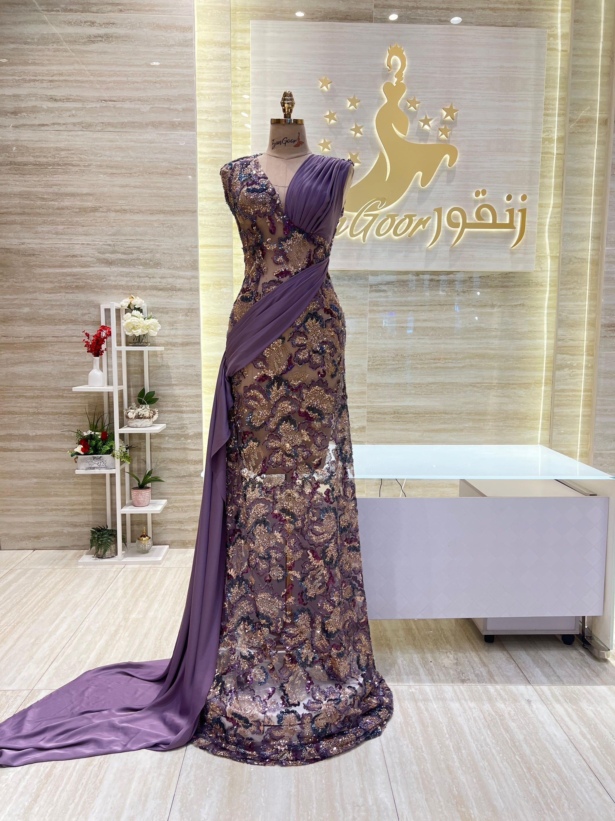 ZUNGOOR | Fabrics, Designers & Tailors